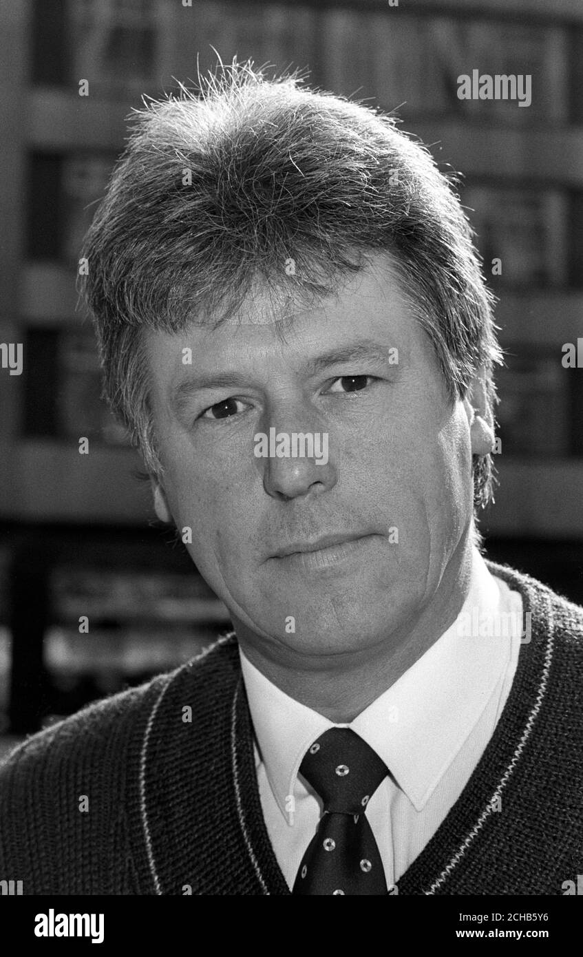 Newsround john craven hi-res stock photography and images - Alamy