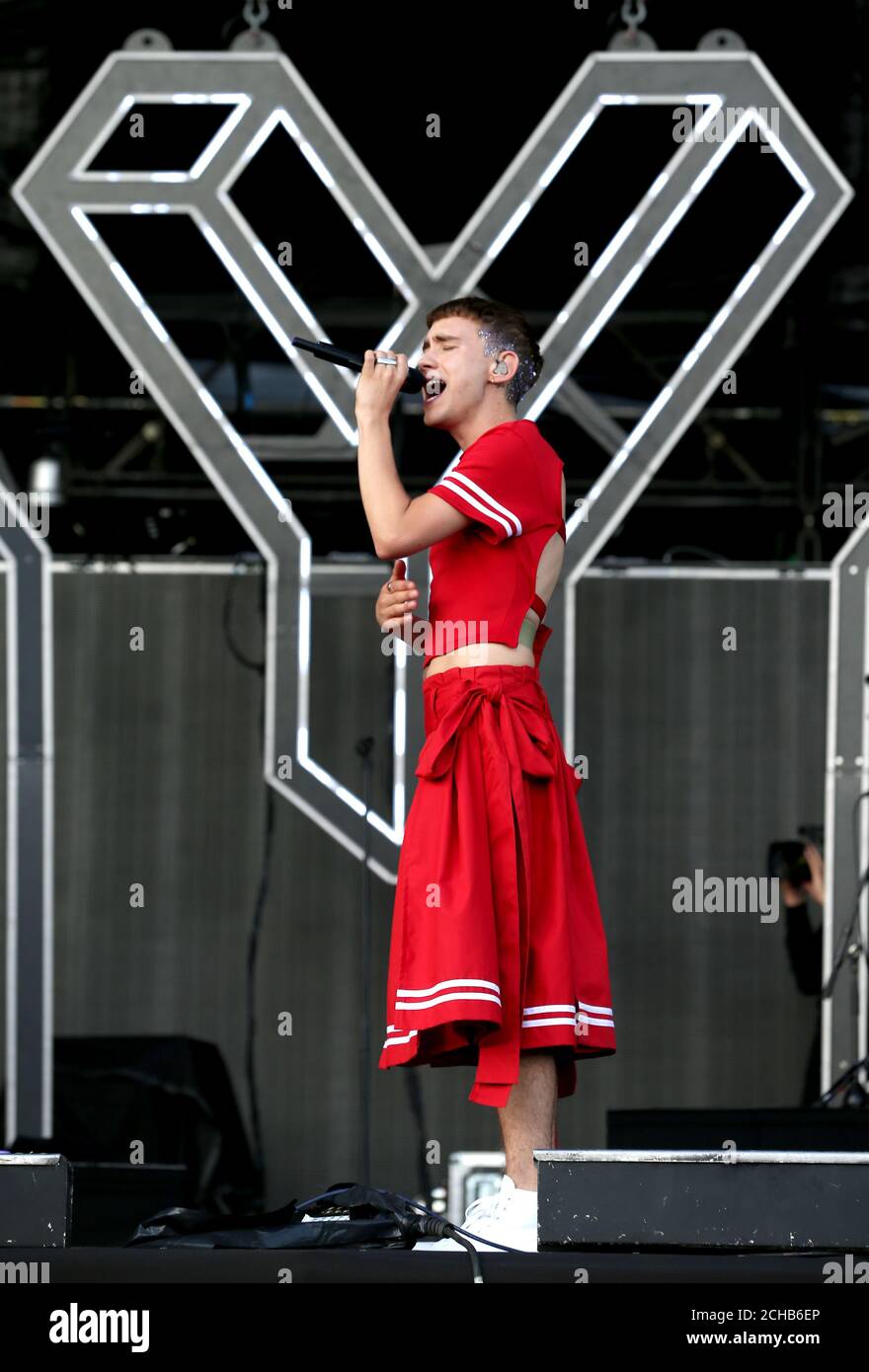 Olly alexander concert hi-res stock photography and images - Alamy