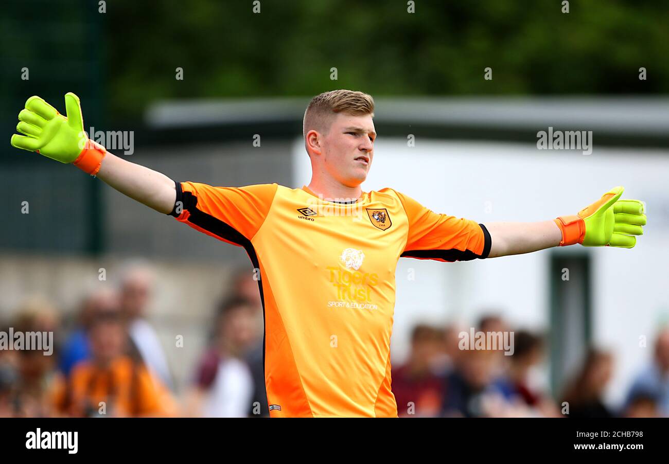 Goalkeeper will mannion hi-res stock photography and images - Alamy