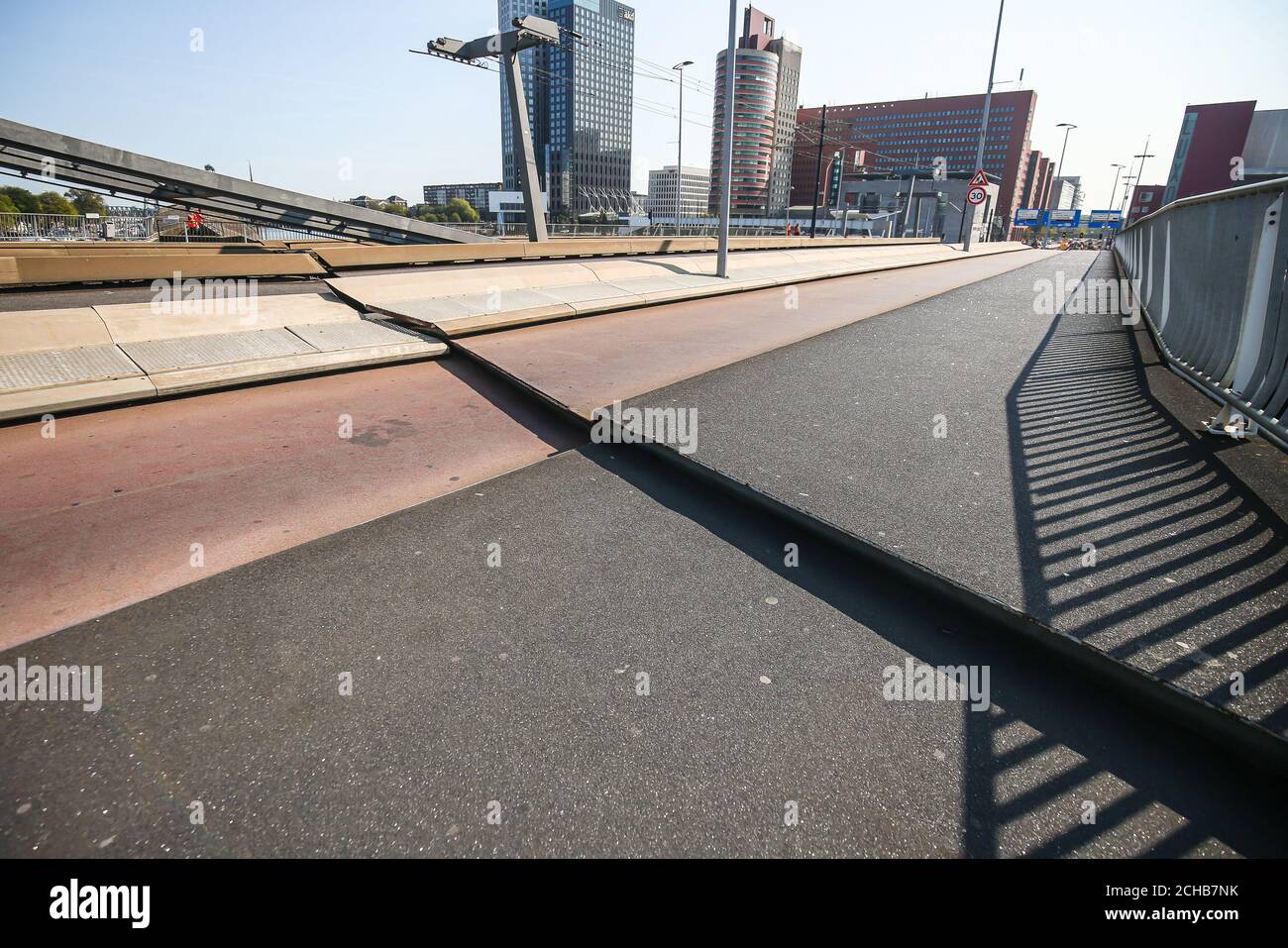 ROTTERDAM, 14-09-2020, Tram line collapses on the Erasmus Bridge in ...