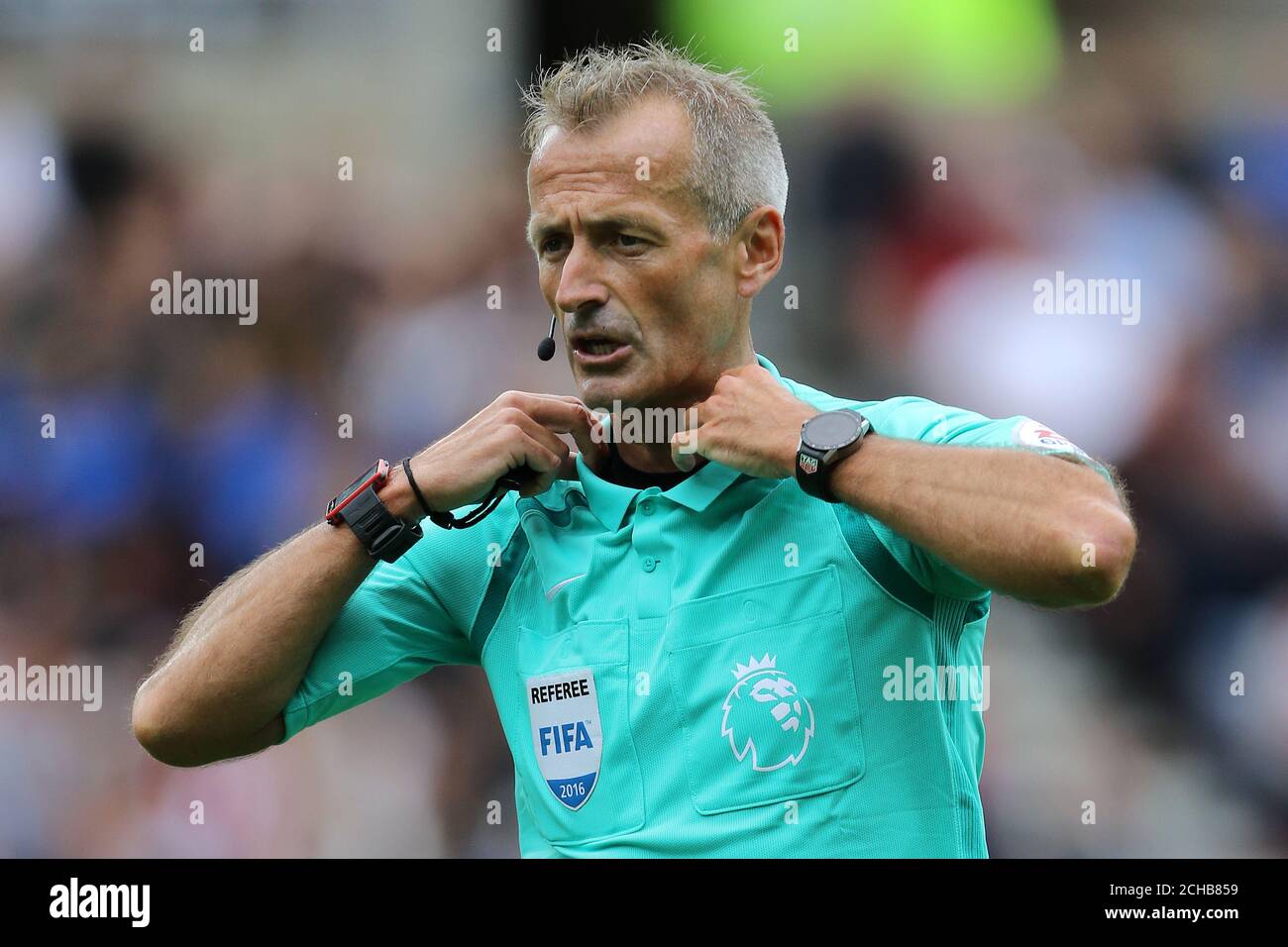 Referee Martin Atkinson Stock Photo - Alamy