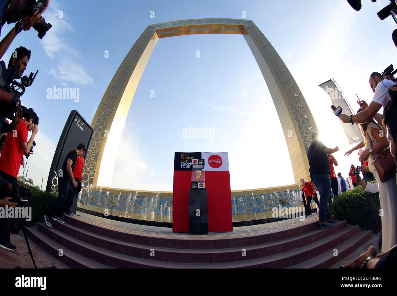 The emirates cup trophy hi-res stock photography and images - Alamy