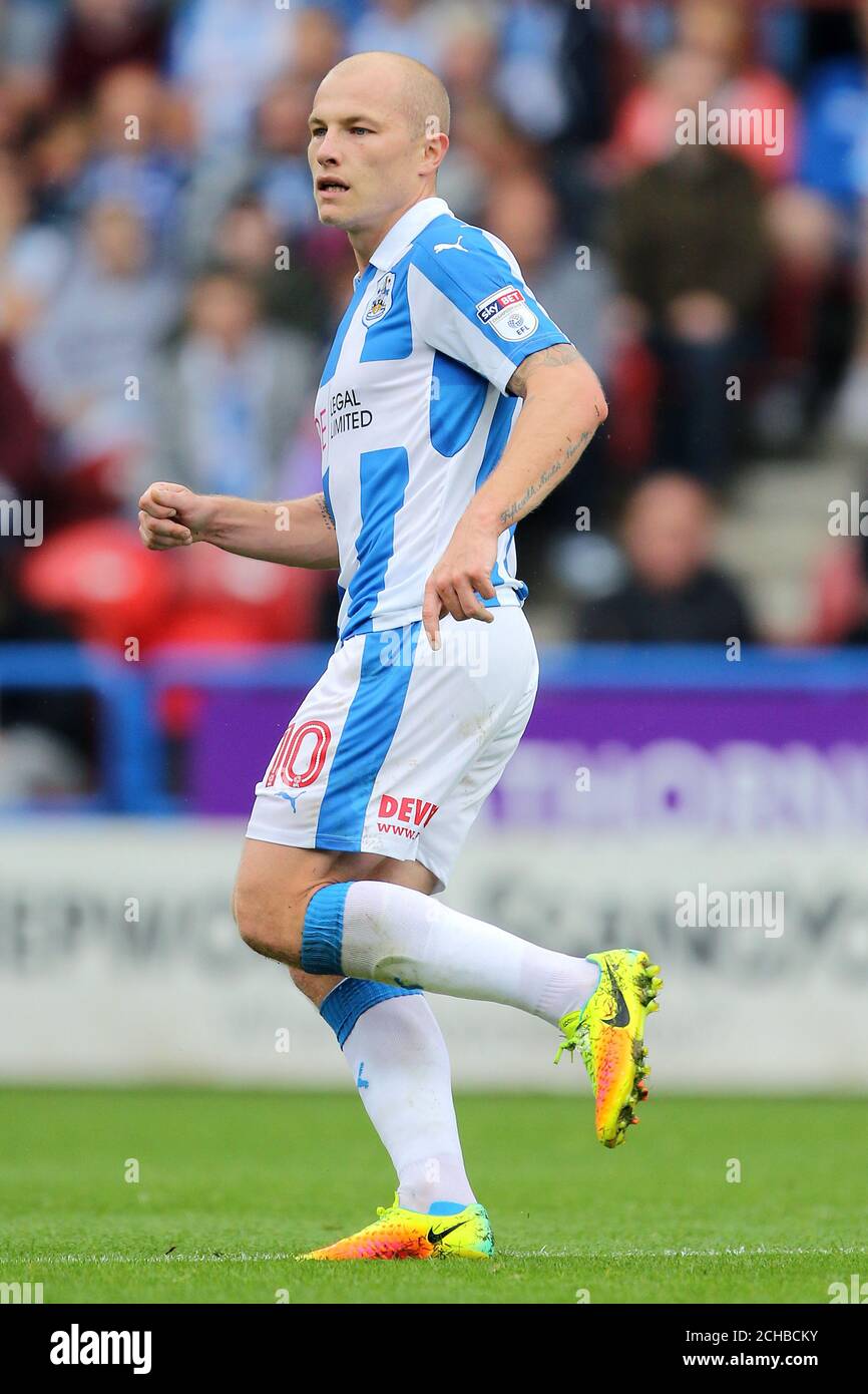 Towns aaron mooy huddersfield towns hi-res stock photography and images ...