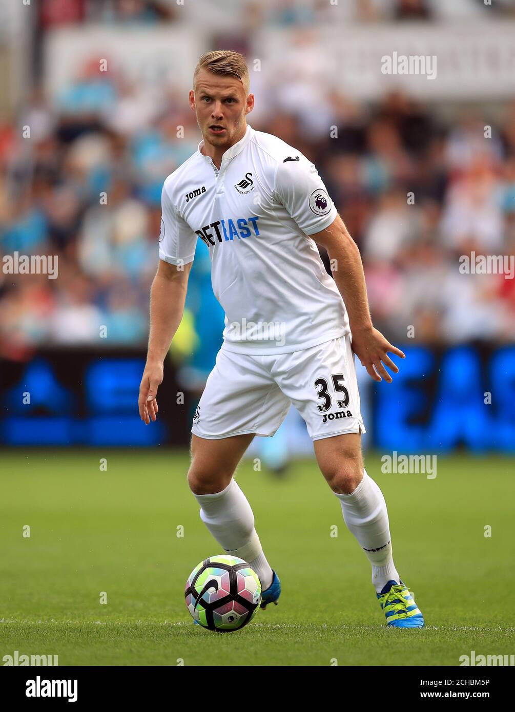 Swansea City's Stephen Kingsley Stock Photo - Alamy