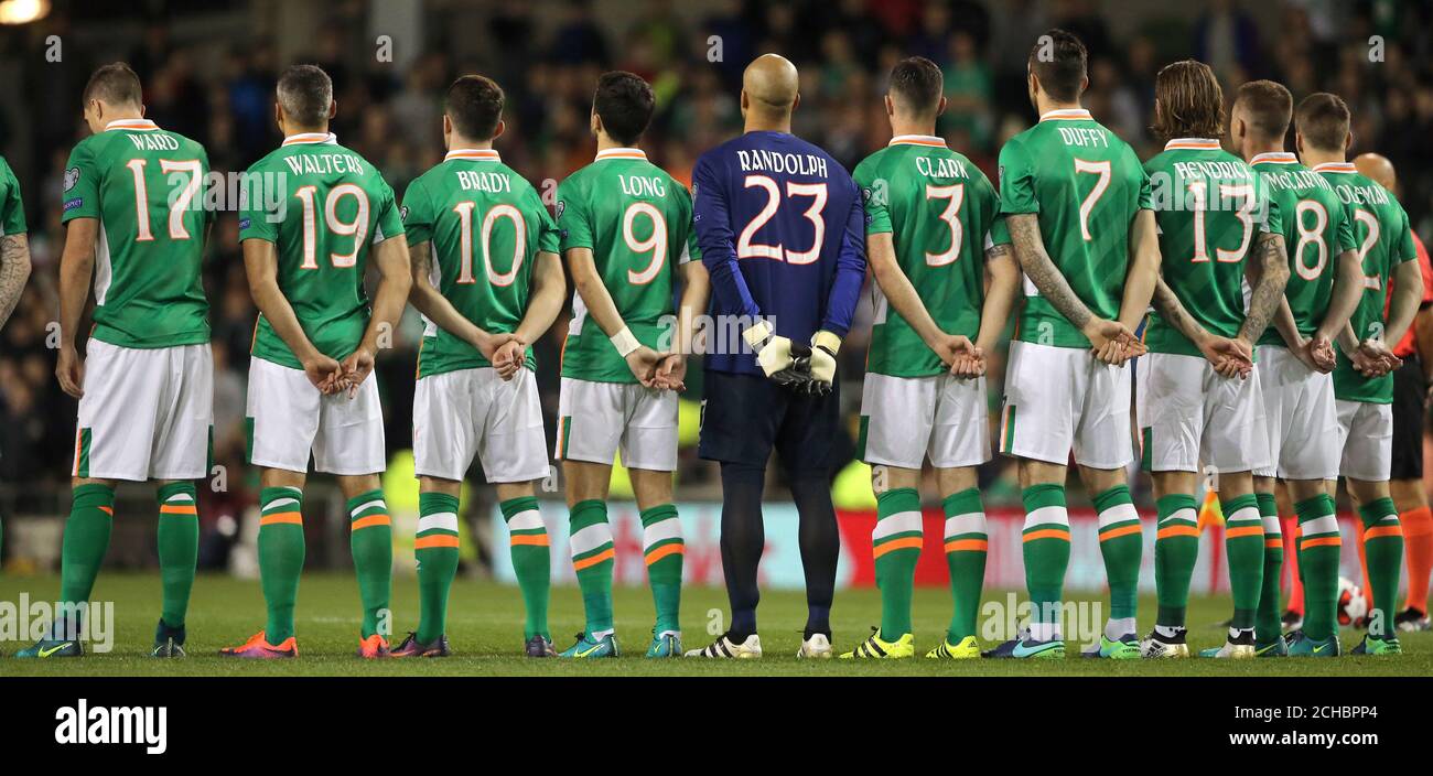 Football full length stock line up hi-res stock photography and images ...