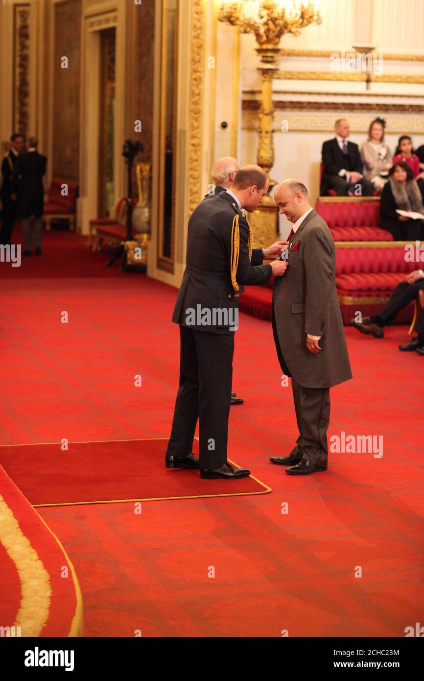 Royal victorian order member hi-res stock photography and images - Alamy