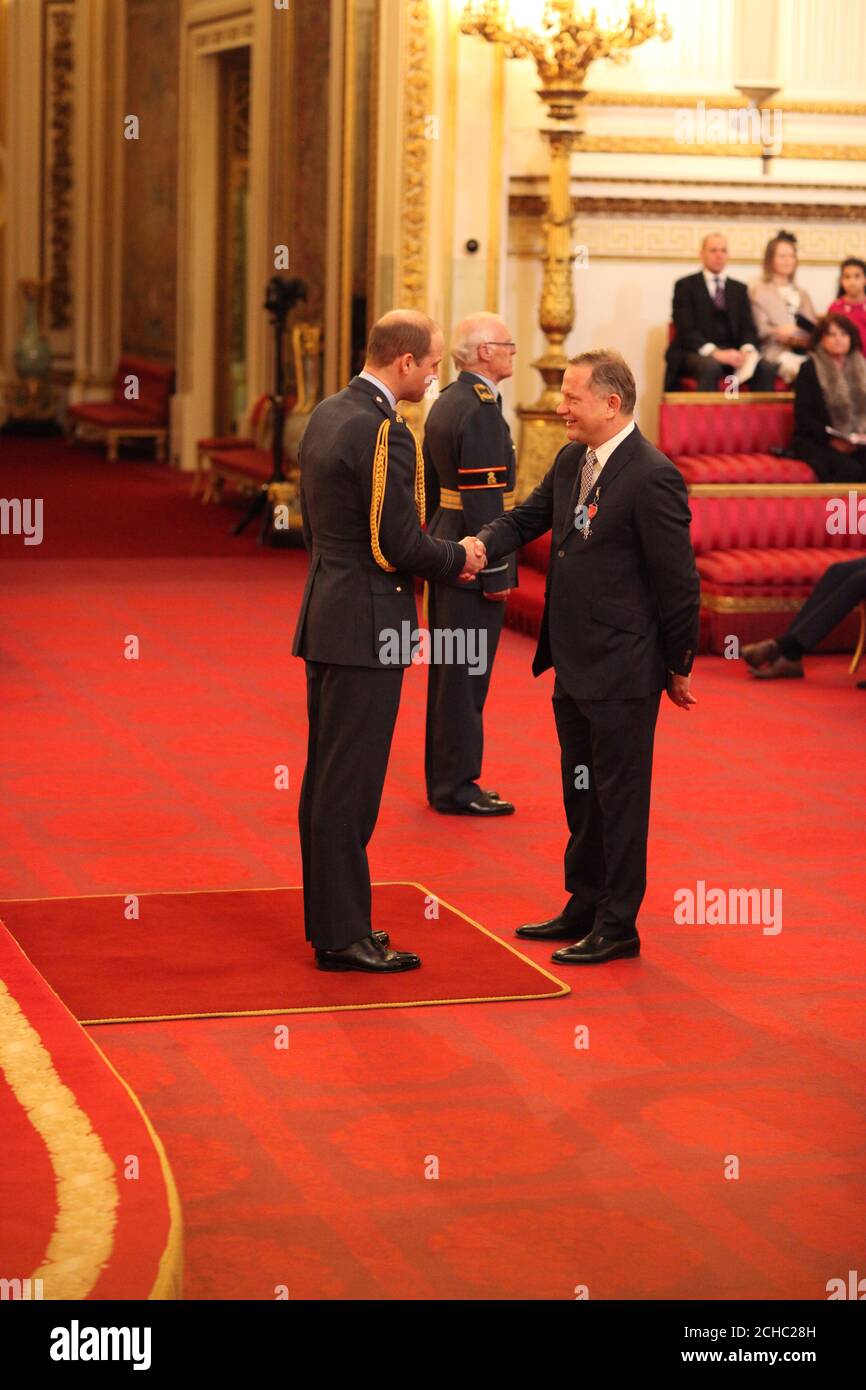 Member order british empire mbe buckingham palace hi-res stock ...