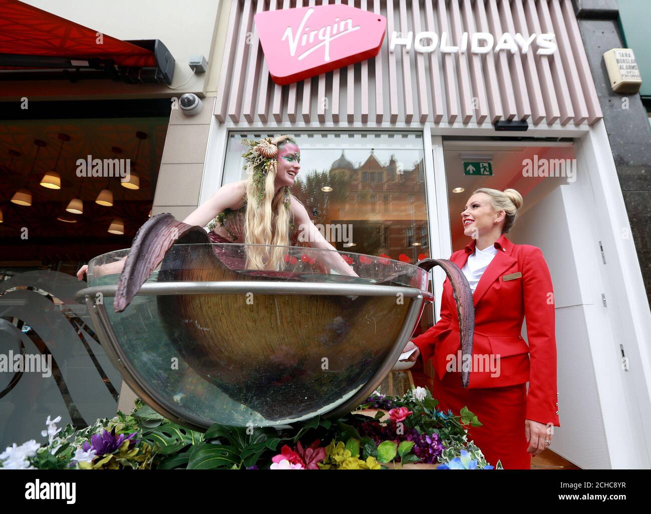 London virgin travel store hi-res stock photography and images - Alamy