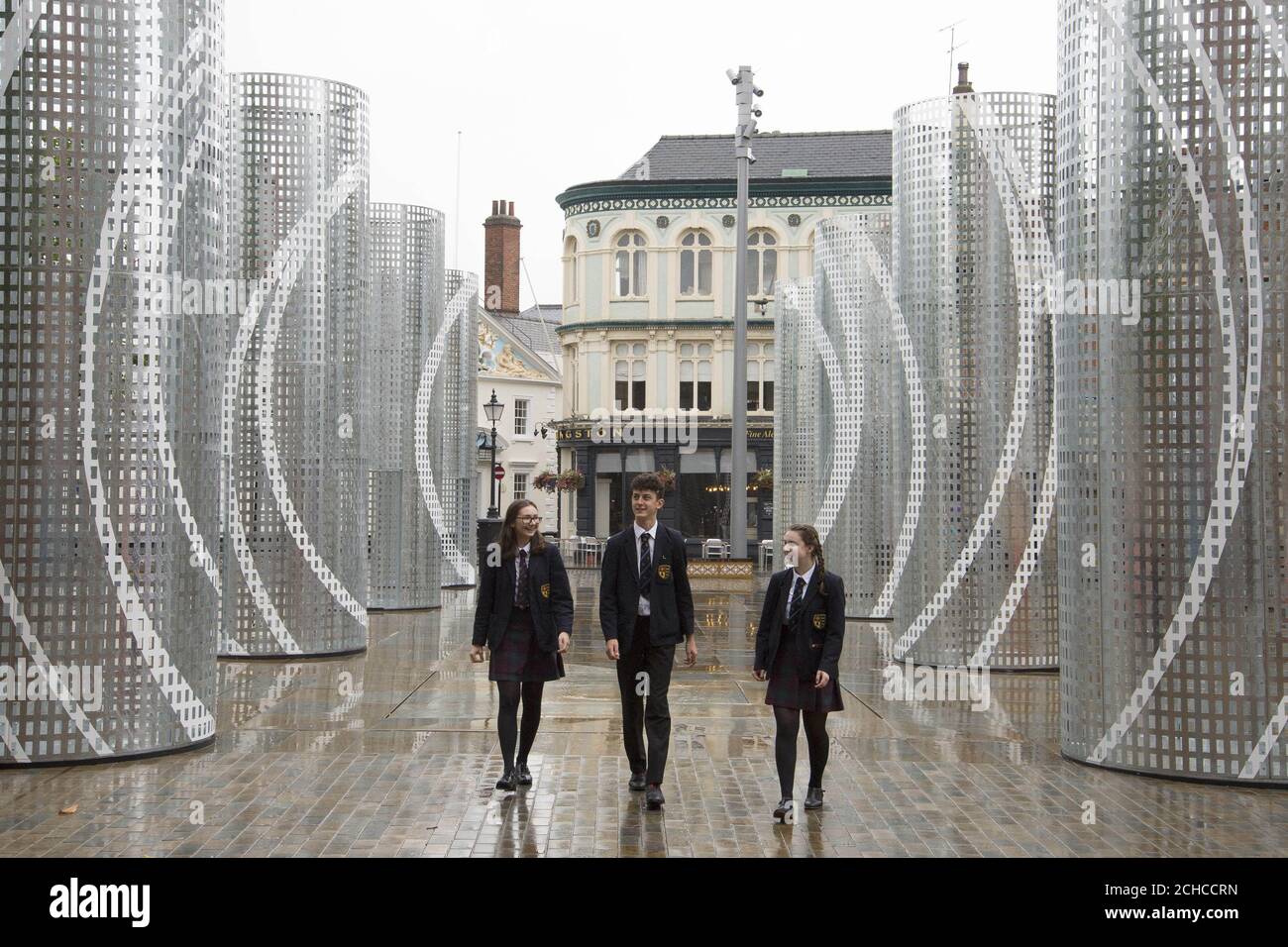 'A Hall for Hull' with 'Trois Points de Vue', which is a joint ...