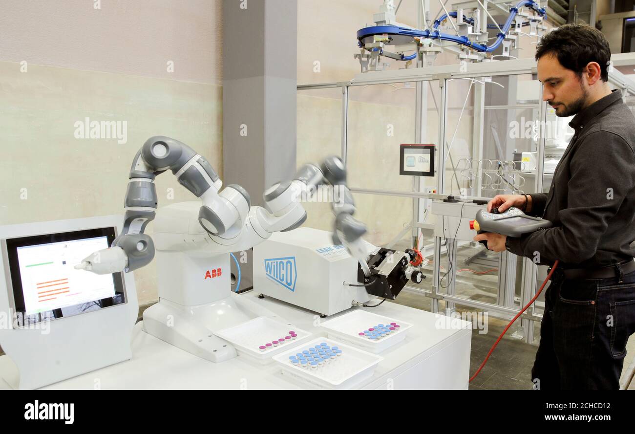 Abb robotics hi-res stock photography and images - Alamy