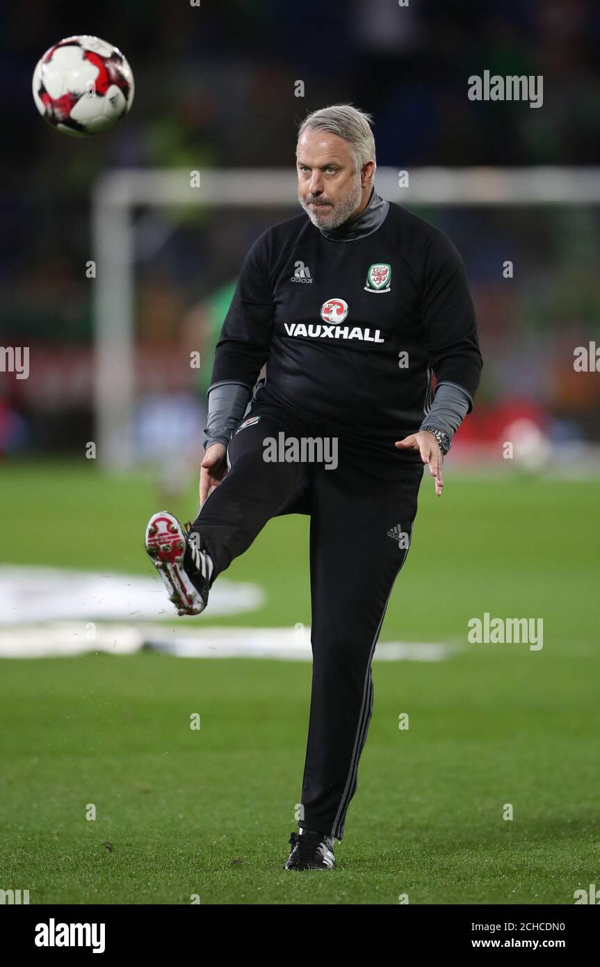 Wales football kit symons hi-res stock photography and images - Alamy