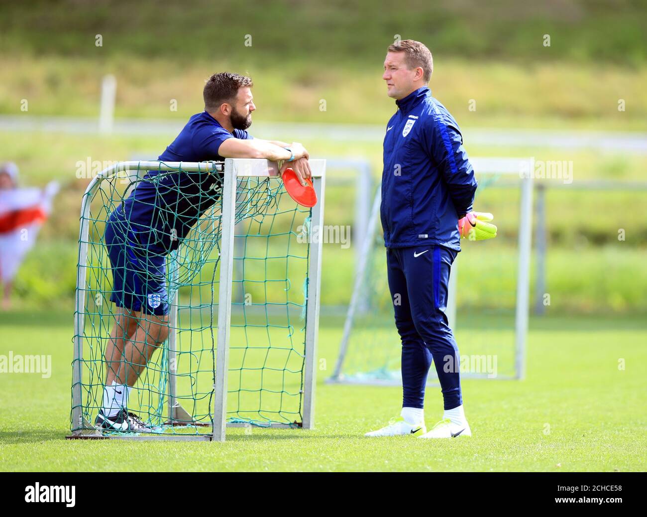 England goalkeeping coach Lee Kendall (right Stock Photo - Alamy