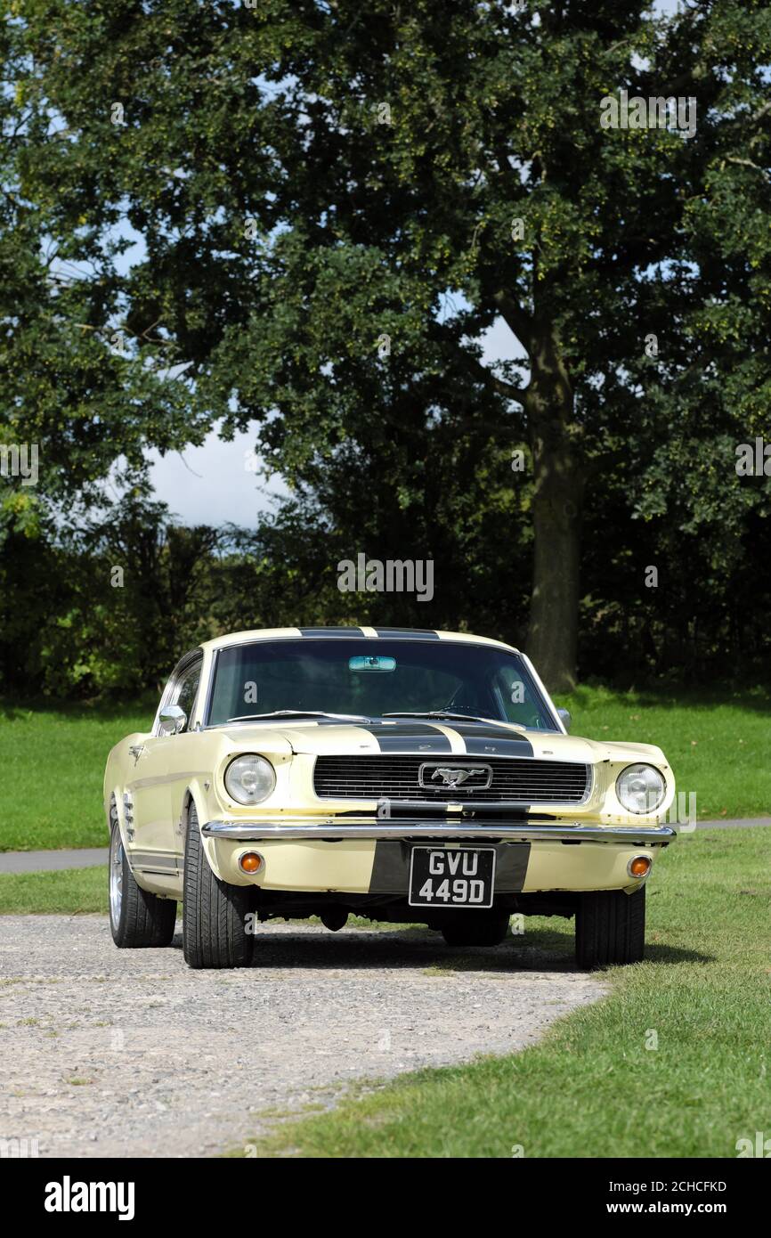 Ford mustang 1960s hi-res stock photography and images - Alamy