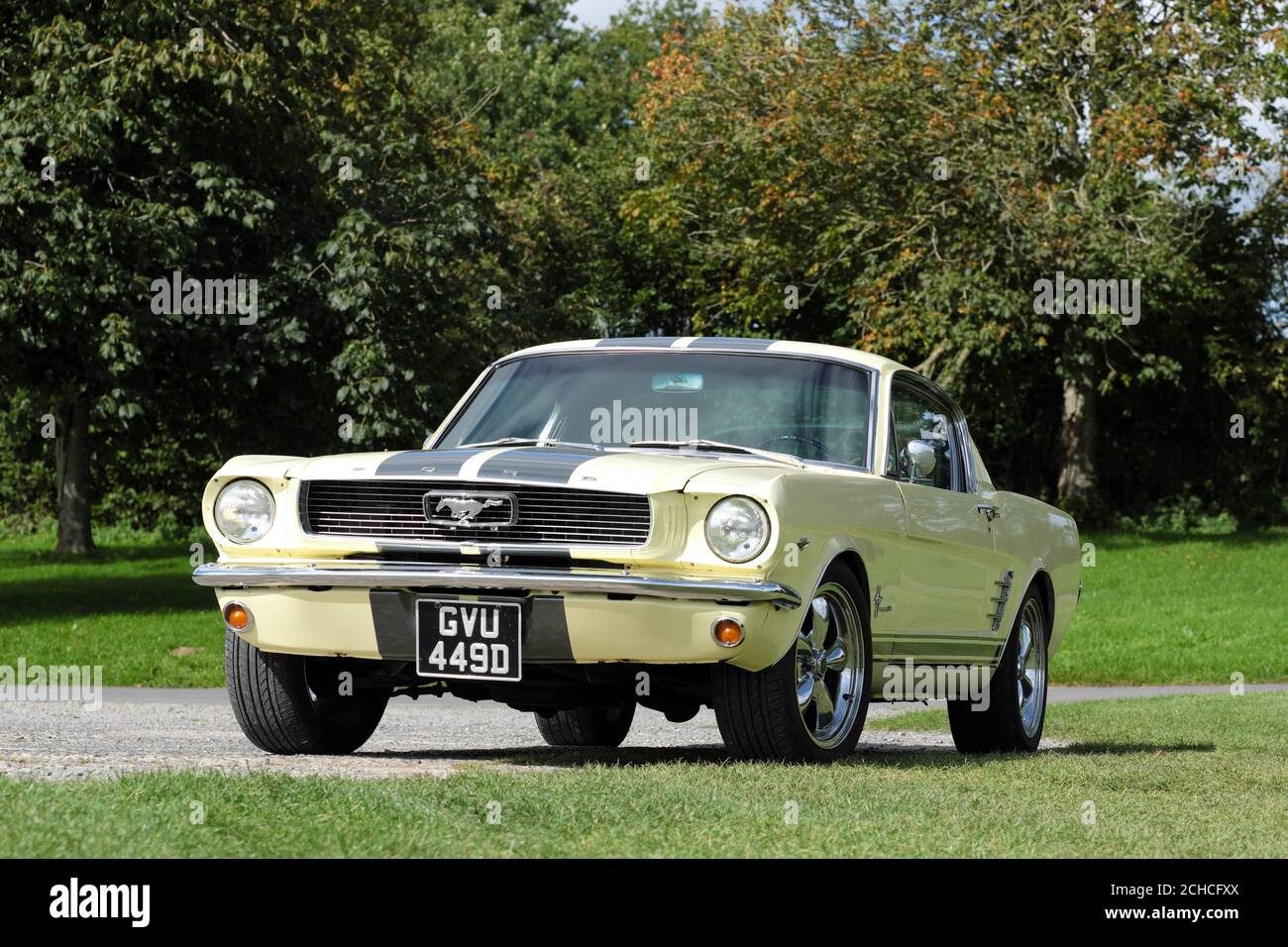 Ford mustang 1960s hi-res stock photography and images - Alamy