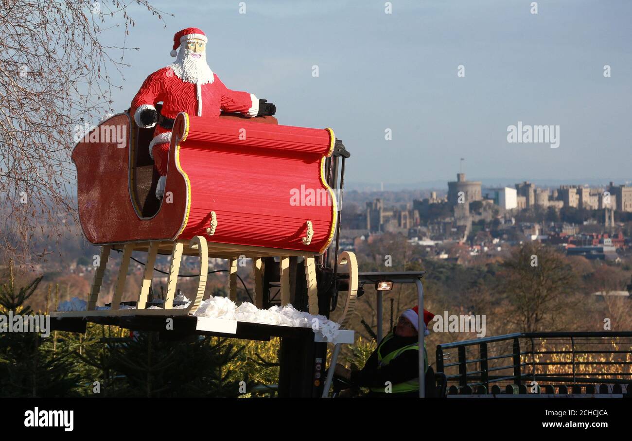 Father christmas and sleigh hi-res stock photography and images - Alamy