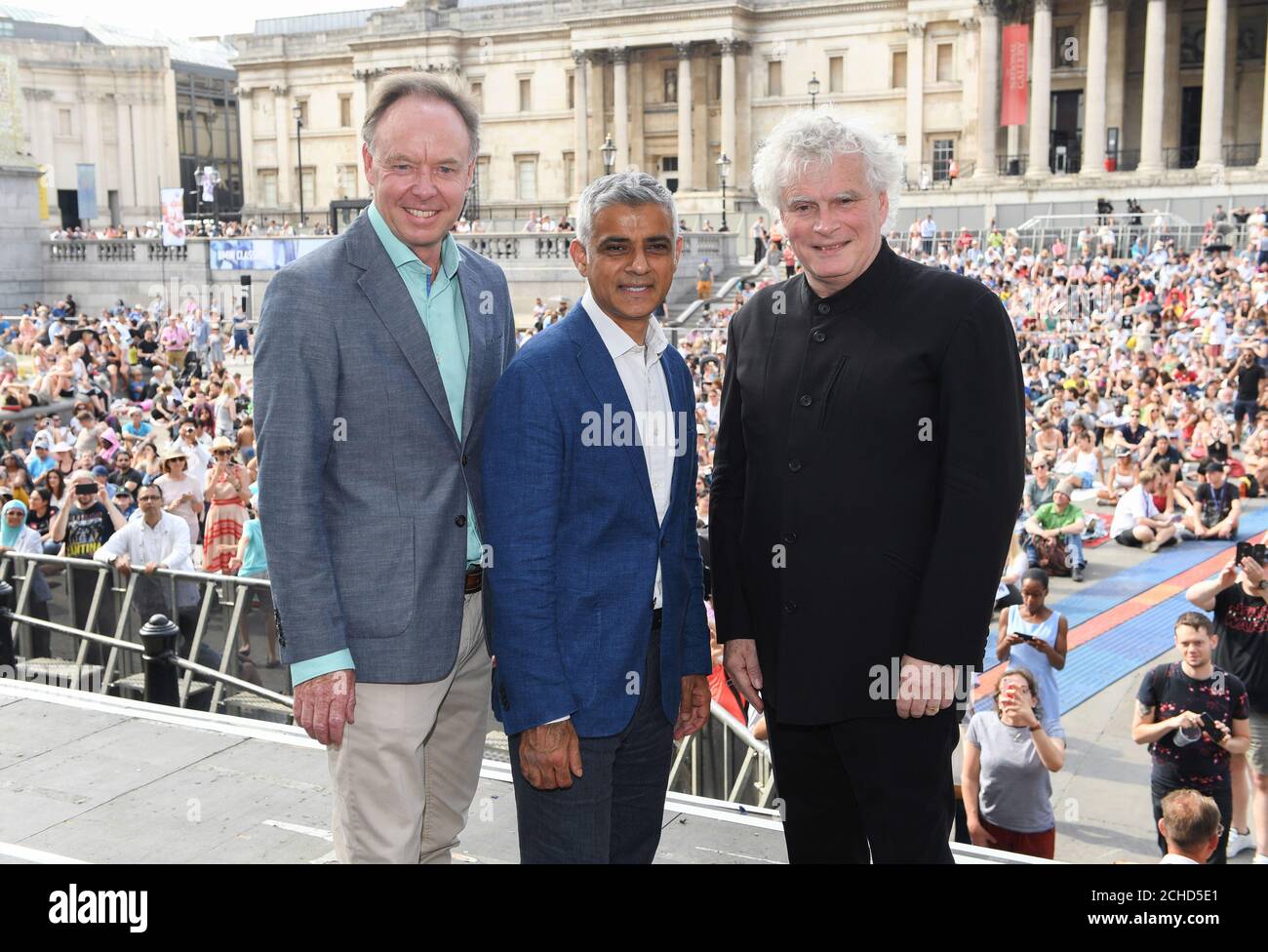 EDITORIAL USE ONLY (left to right) Dr Ian Robertson, BMW AG, Mayor of ...