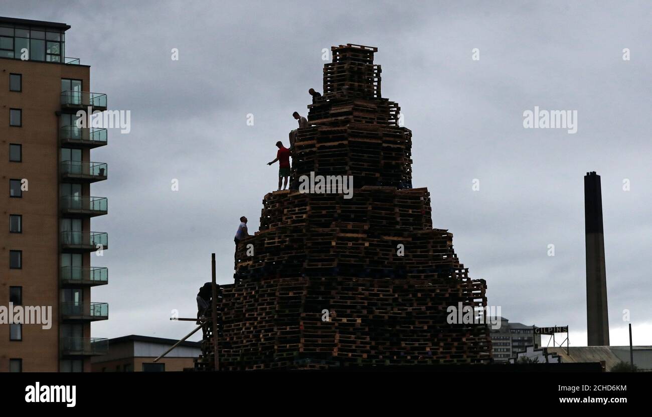 Sandy row bonfire hi-res stock photography and images - Alamy