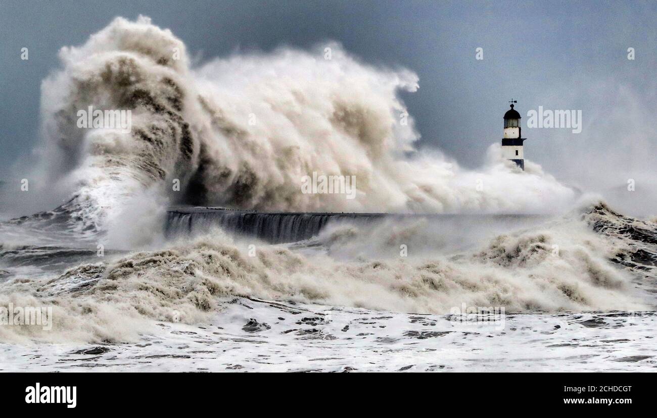 Weather floods scotland hi-res stock photography and images - Alamy