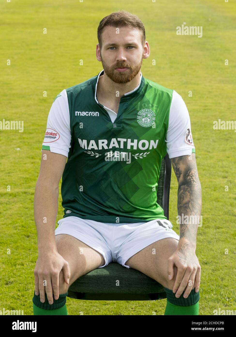 Martin boyle hibs hi-res stock photography and images - Alamy