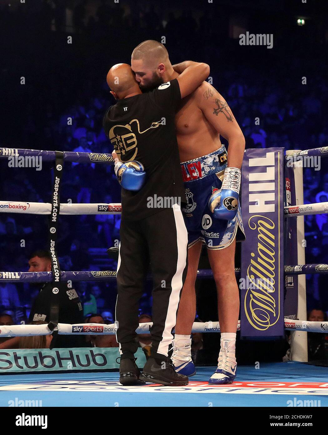 Tony Bellew (right) with trainer Dave Coldwell before his WBC, WBA, IBF ...
