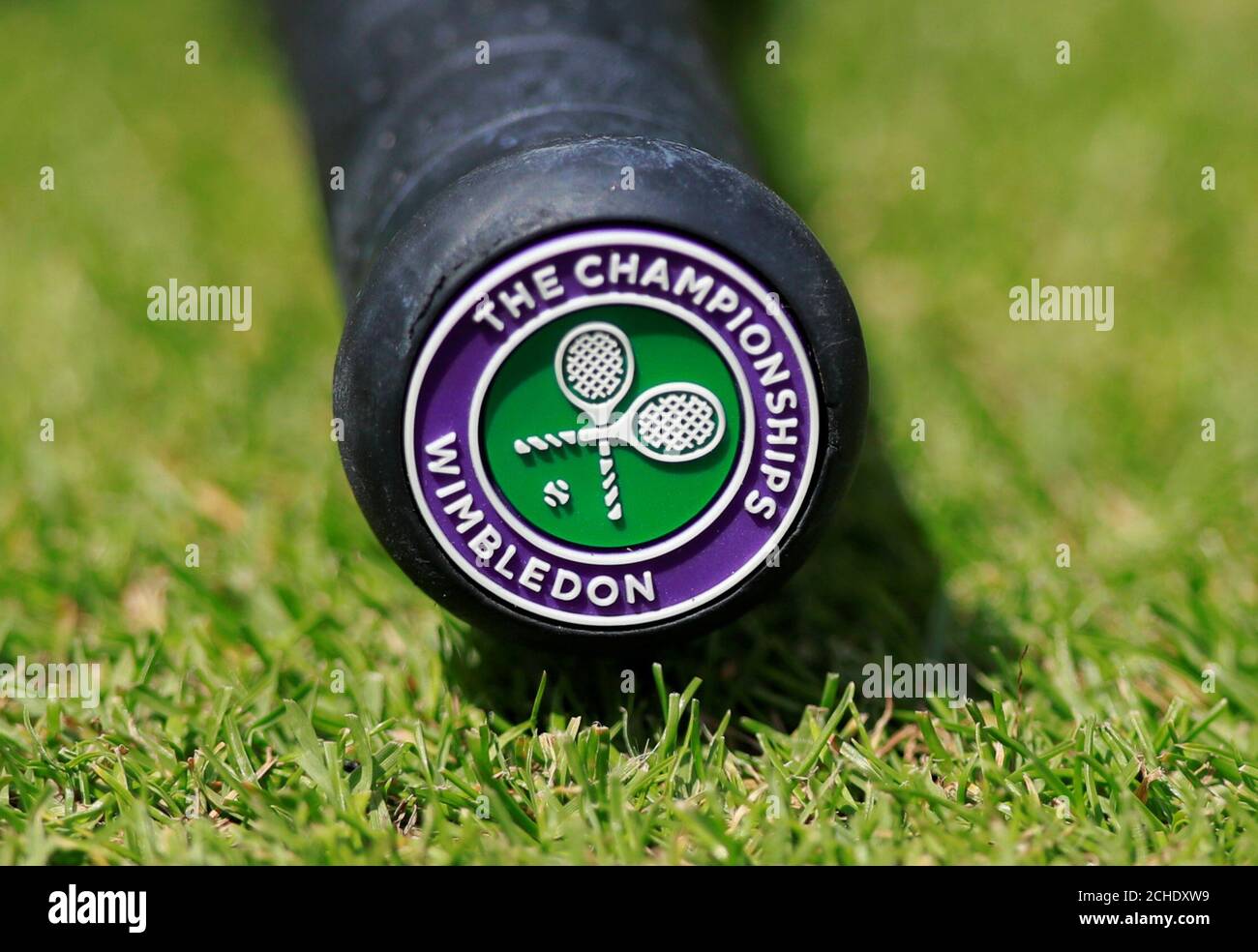 Racquet and tennis club logo hi-res stock photography and images - Alamy