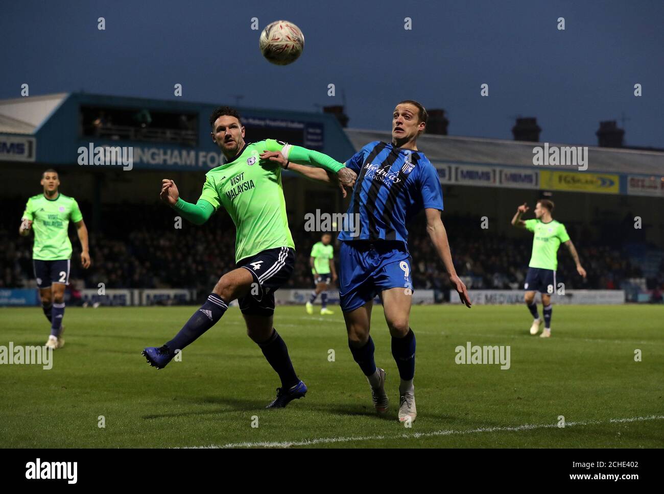 Gillinghams tom eaves battle hi-res stock photography and images - Alamy