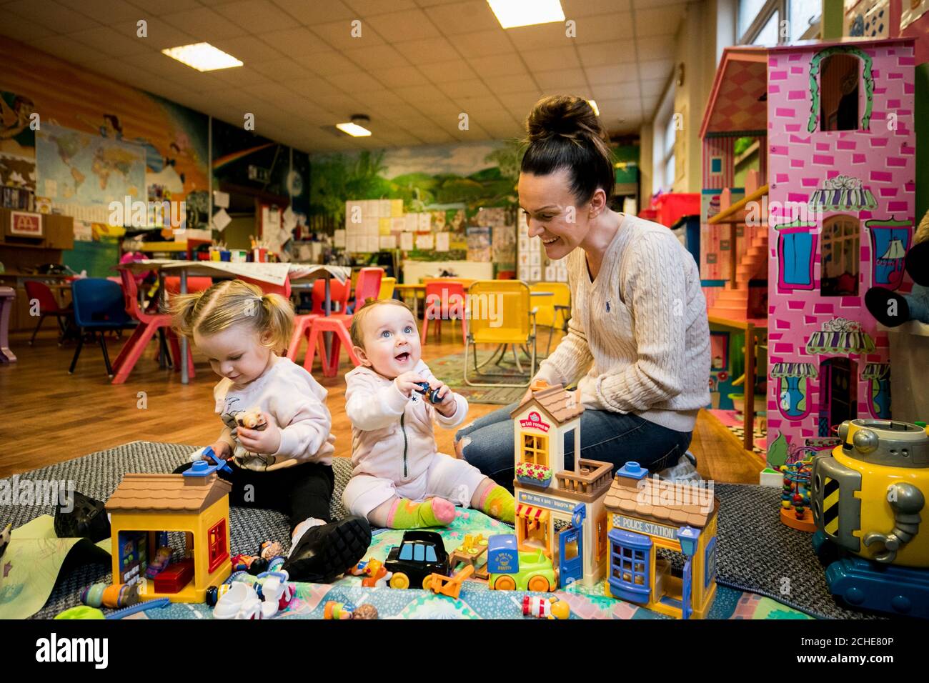 Claire magill watches hi-res stock photography and images - Alamy