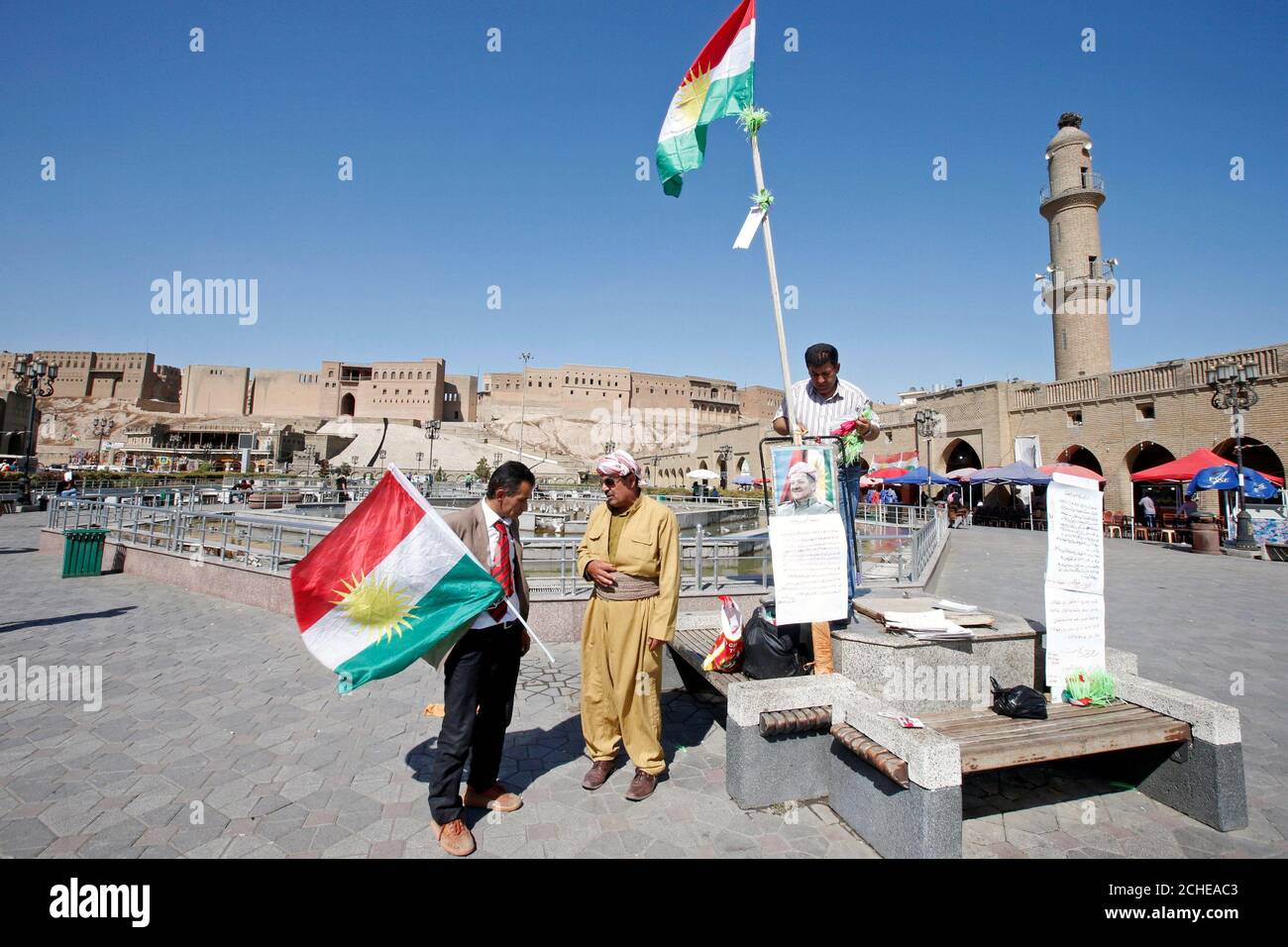 Erbil flag hi-res stock photography and images - Alamy