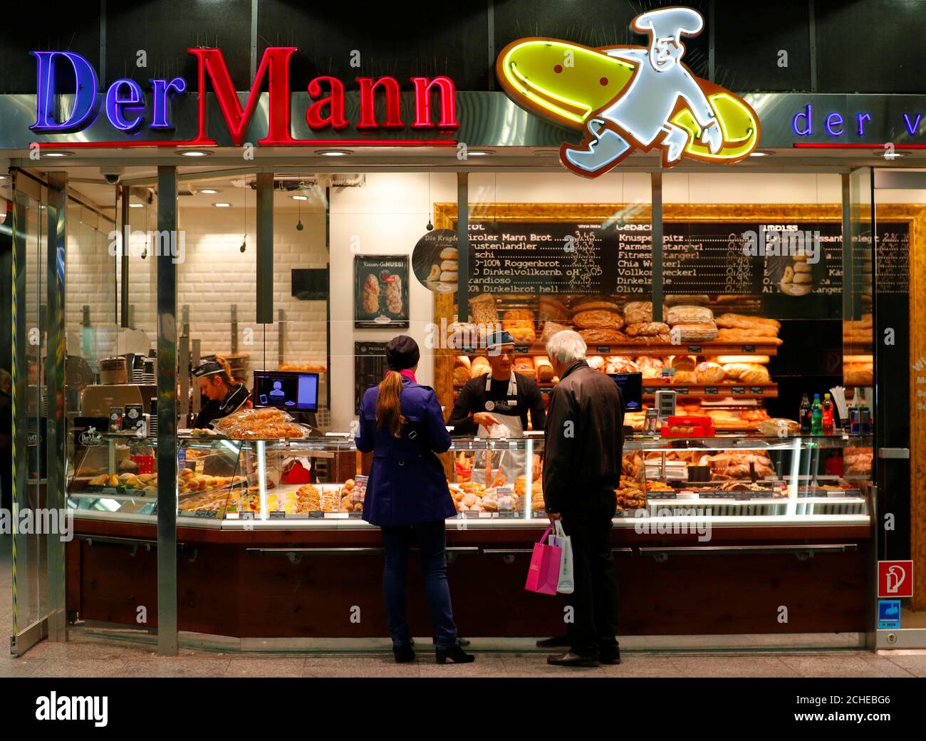 Der Mann Logo High Resolution Stock Photography and Images - Alamy