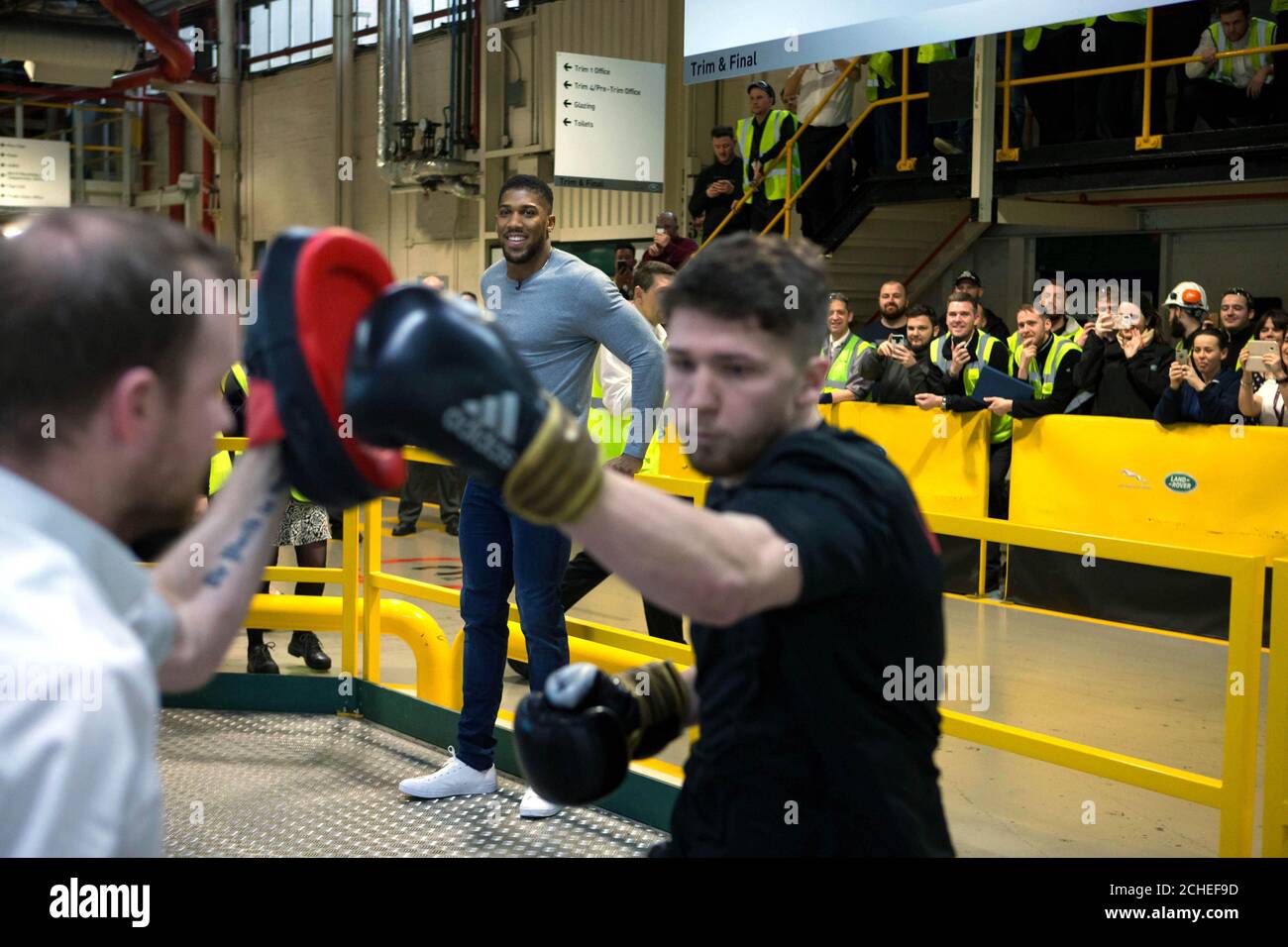 Rangerover pamaphoto hi-res stock photography and images - Alamy