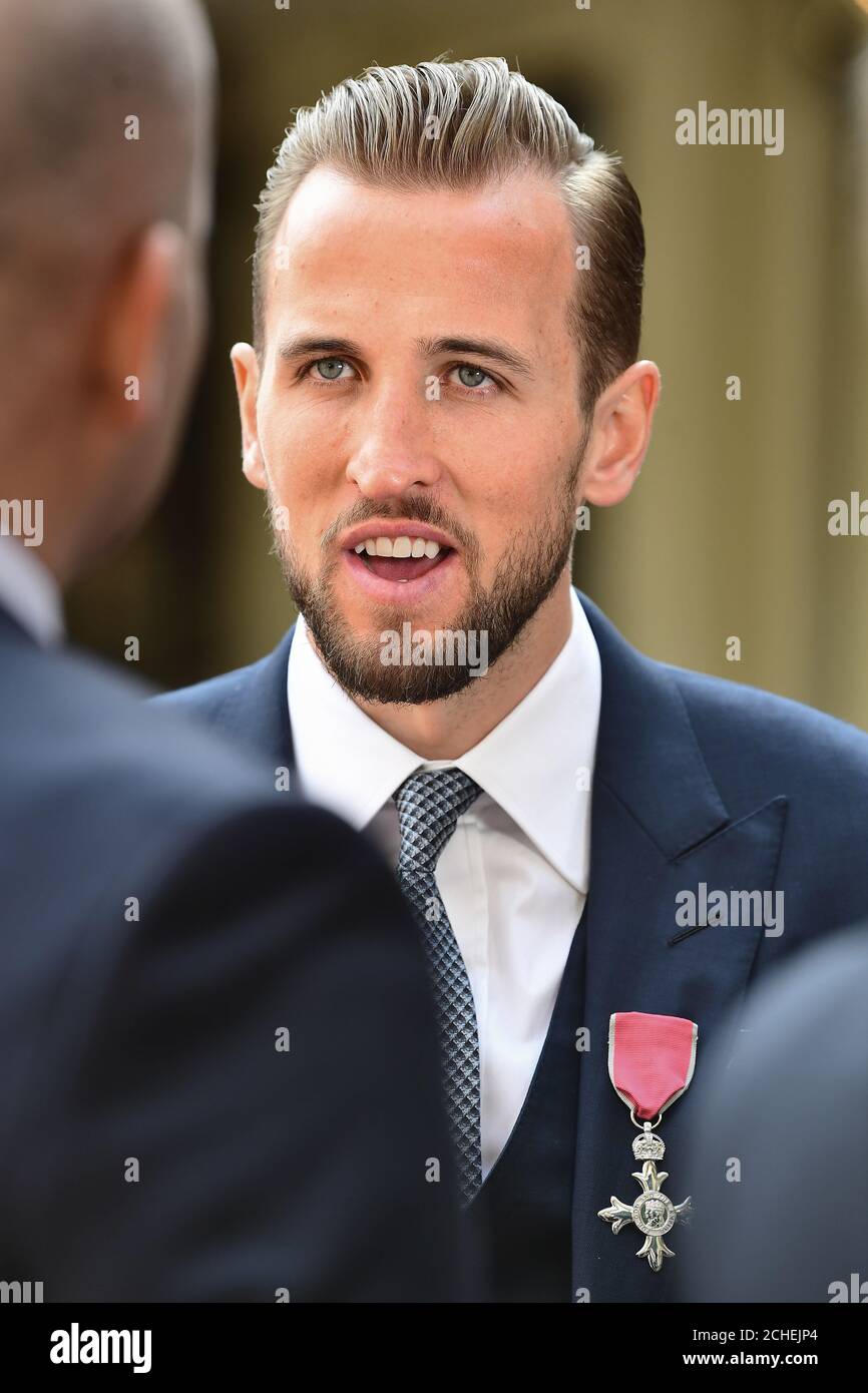 Captain harry hi-res stock photography and images - Alamy