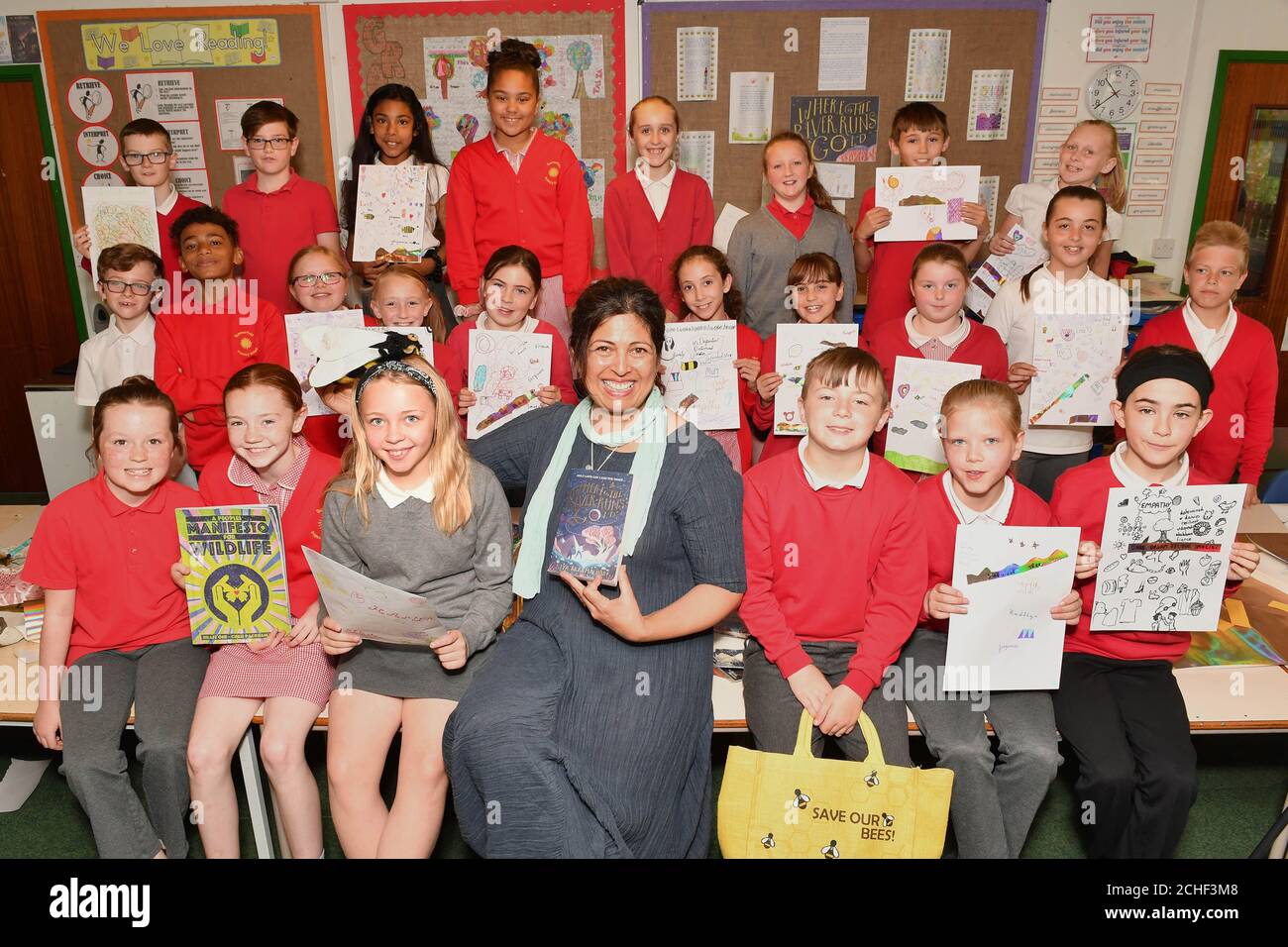 Feature bame main characters hi-res stock photography and images - Alamy