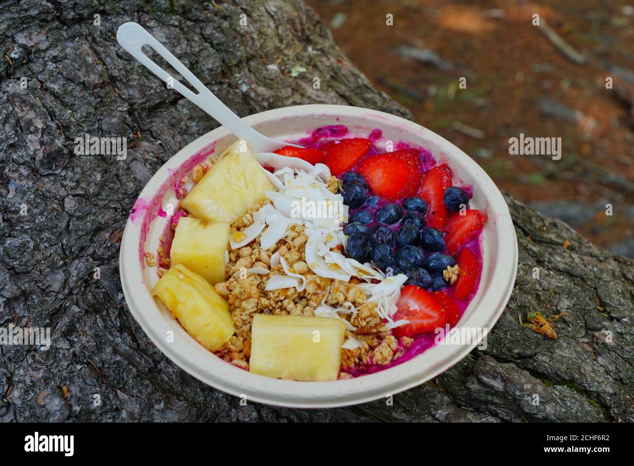 View of an acai pitaya bowl with fresh fruit Stock Photo - Alamy