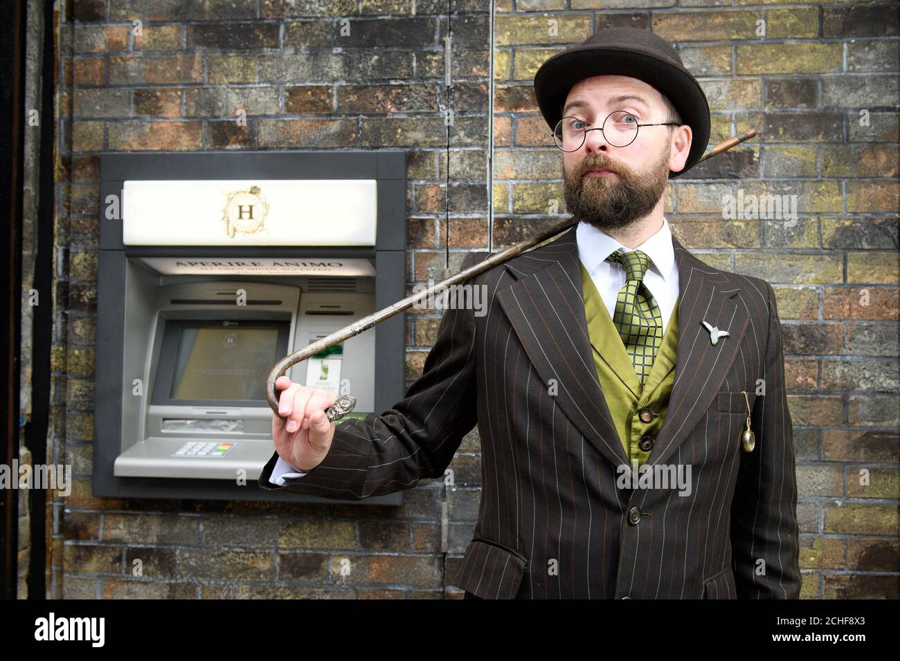 M and t bank hi-res stock photography and images - Alamy