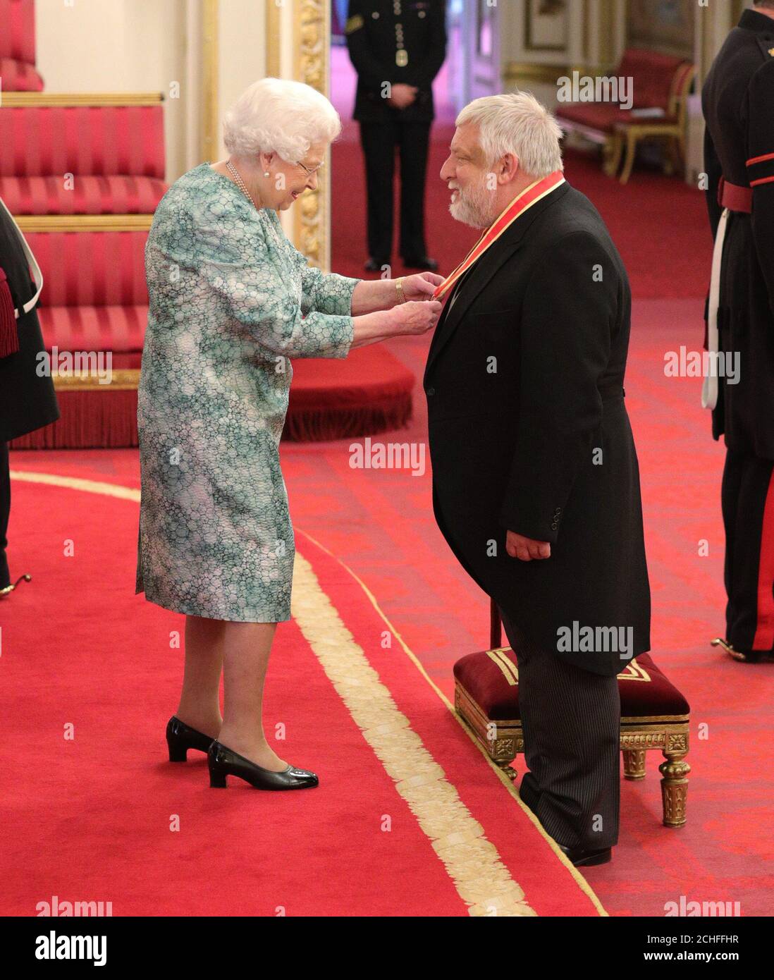 Sir Simon Russell Beale is made a Knight Bachelor of the British Empire ...