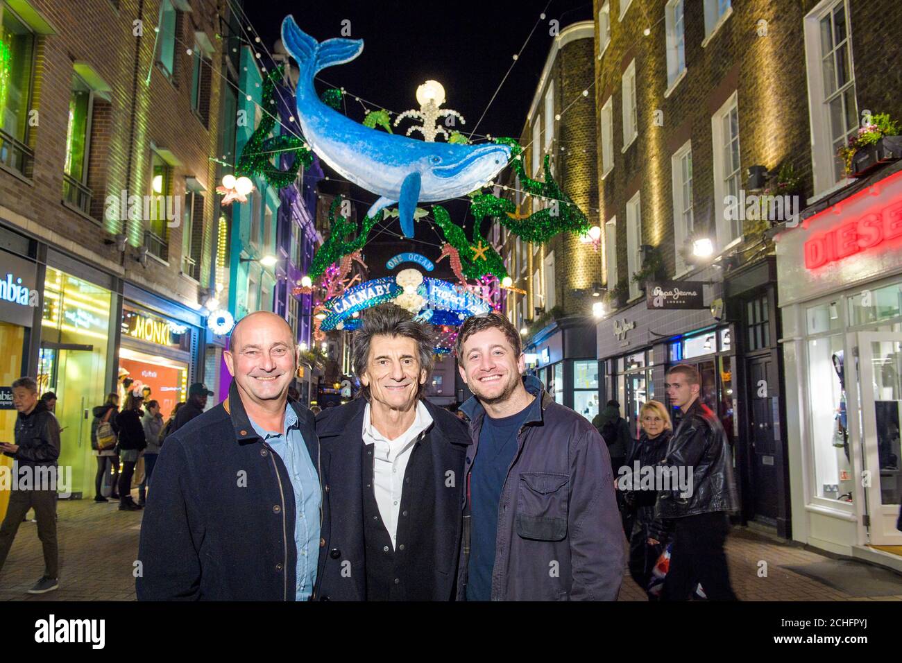 Left to right simon quayle hi-res stock photography and images - Alamy