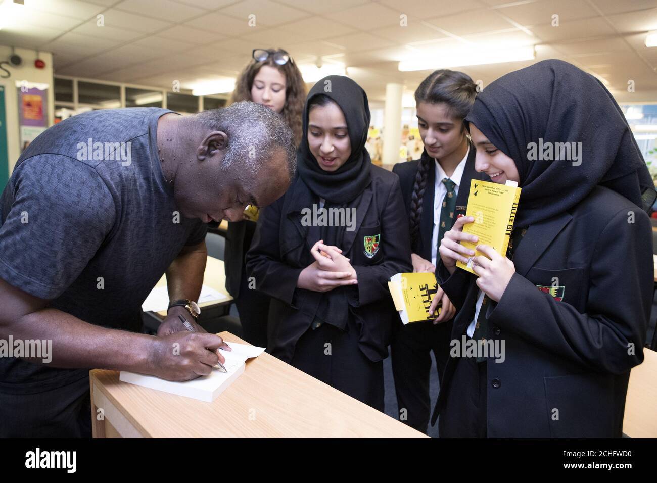 Feature bame main characters hi-res stock photography and images - Alamy