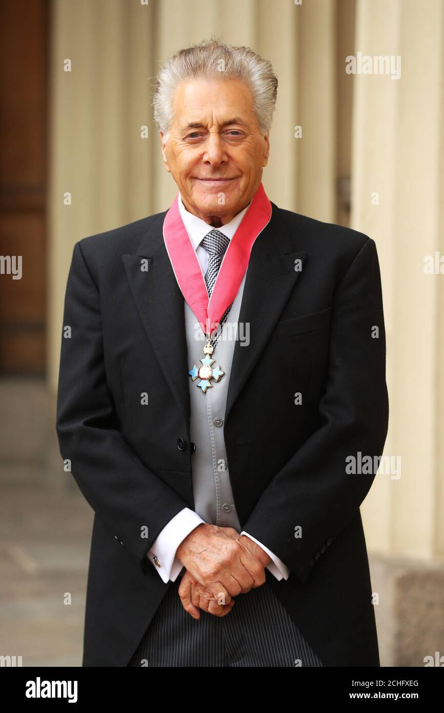 Received investiture ceremony buckingham palace hi-res stock ...