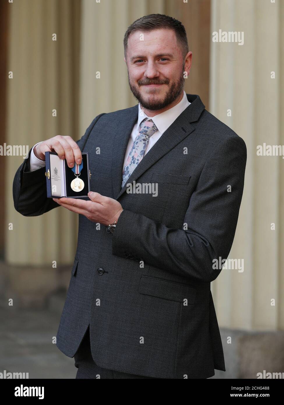 Burning vehicle hi-res stock photography and images - Alamy