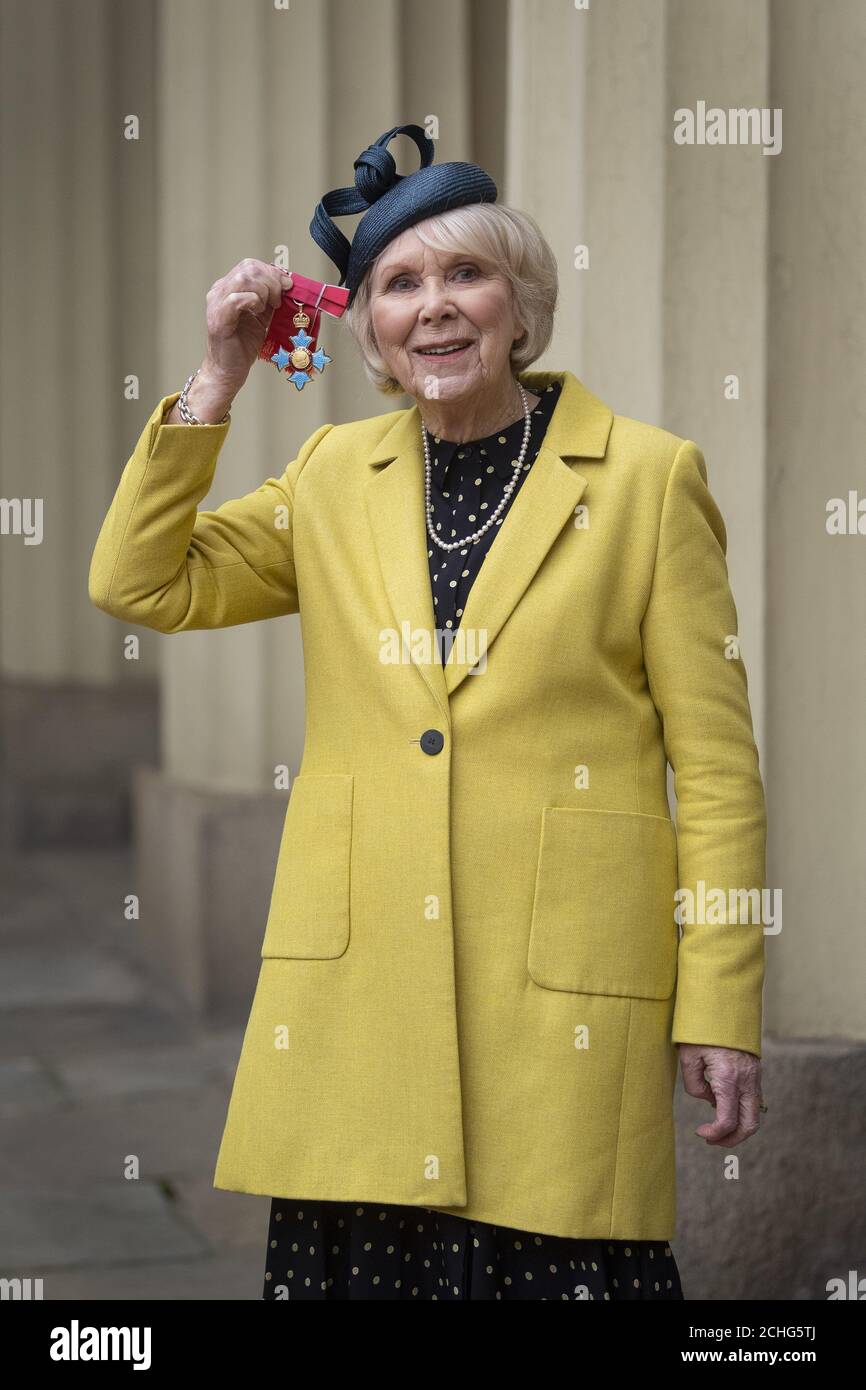 Actress Wendy Craig with her CBE for services to drama and charity ...
