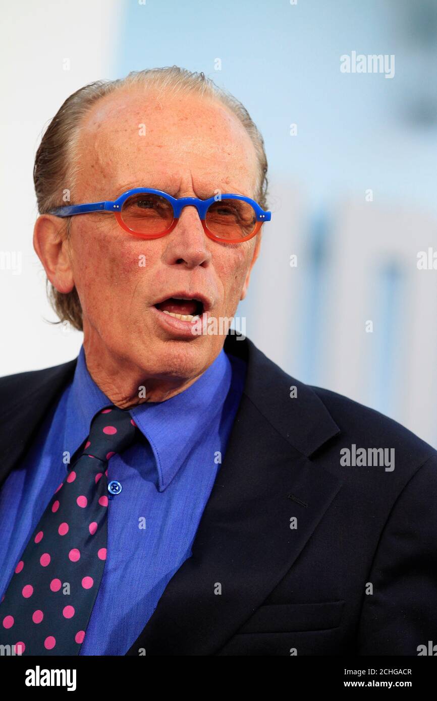 Peter weller star trek hi-res stock photography and images - Alamy