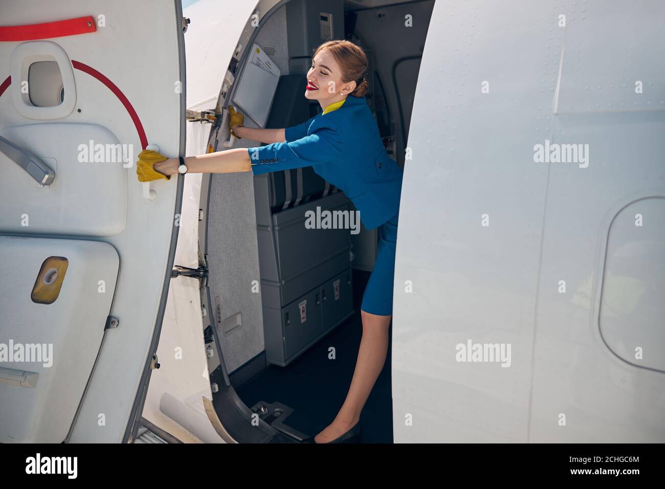 Airplane door hi-res stock photography and images - Alamy