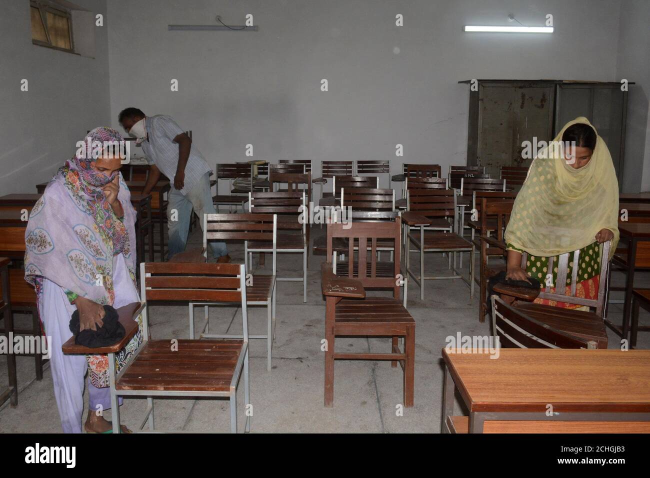 Government college lahore pakistan hi-res stock photography and images ...