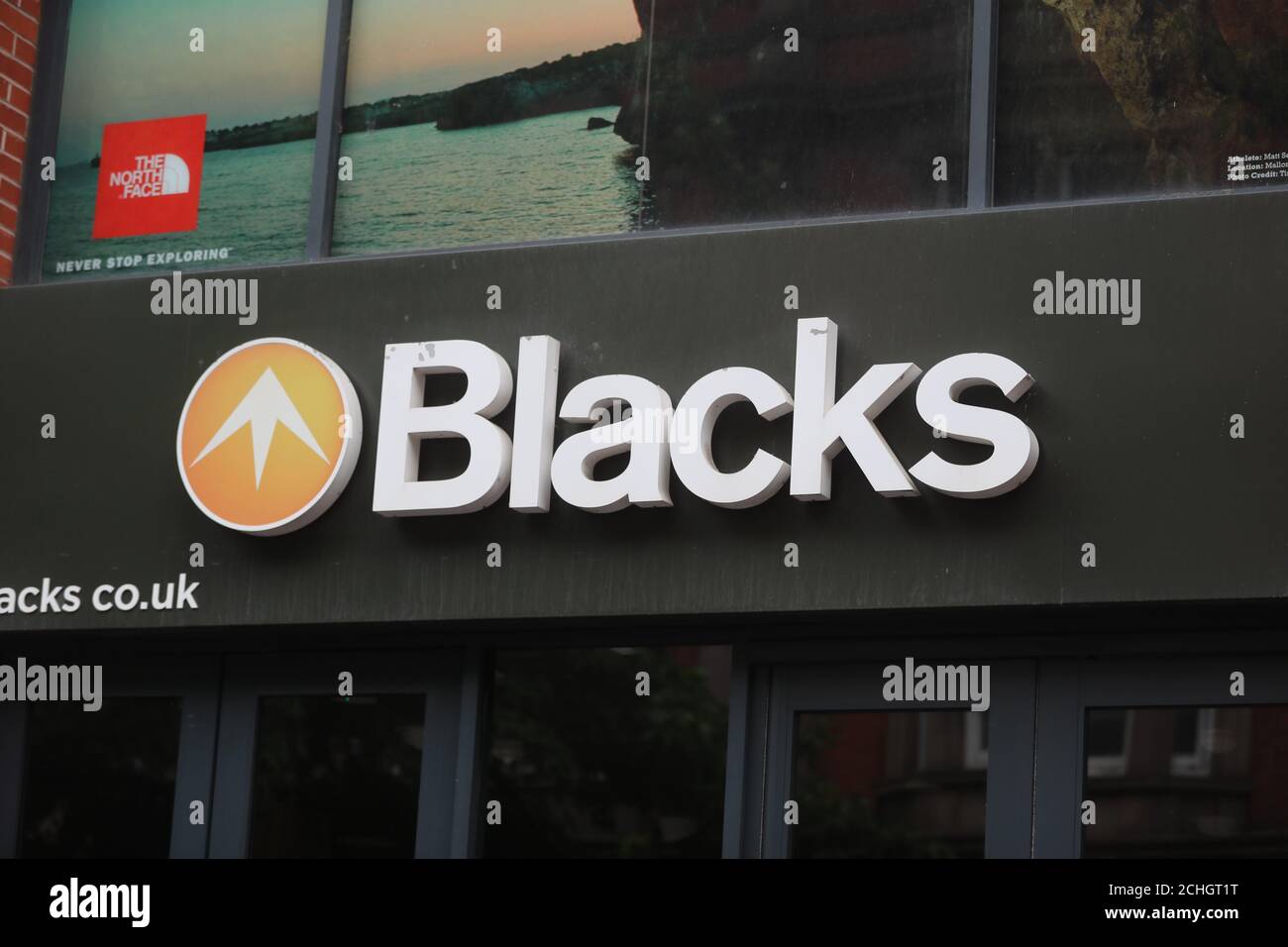 Blacks shop hi-res stock photography and images - Alamy