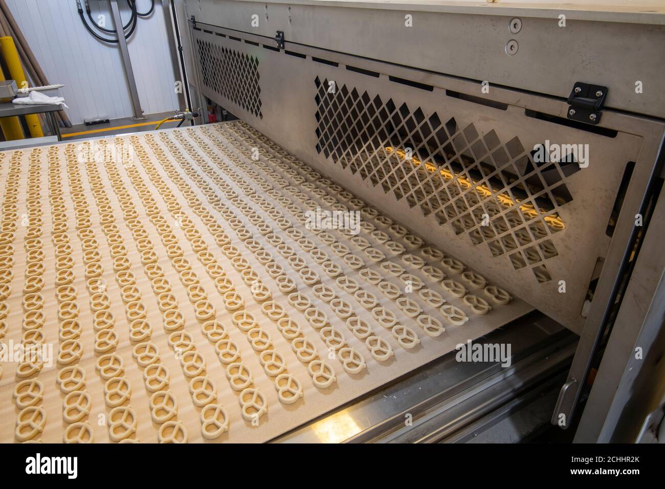 Pretzel factory hi-res stock photography and images - Alamy