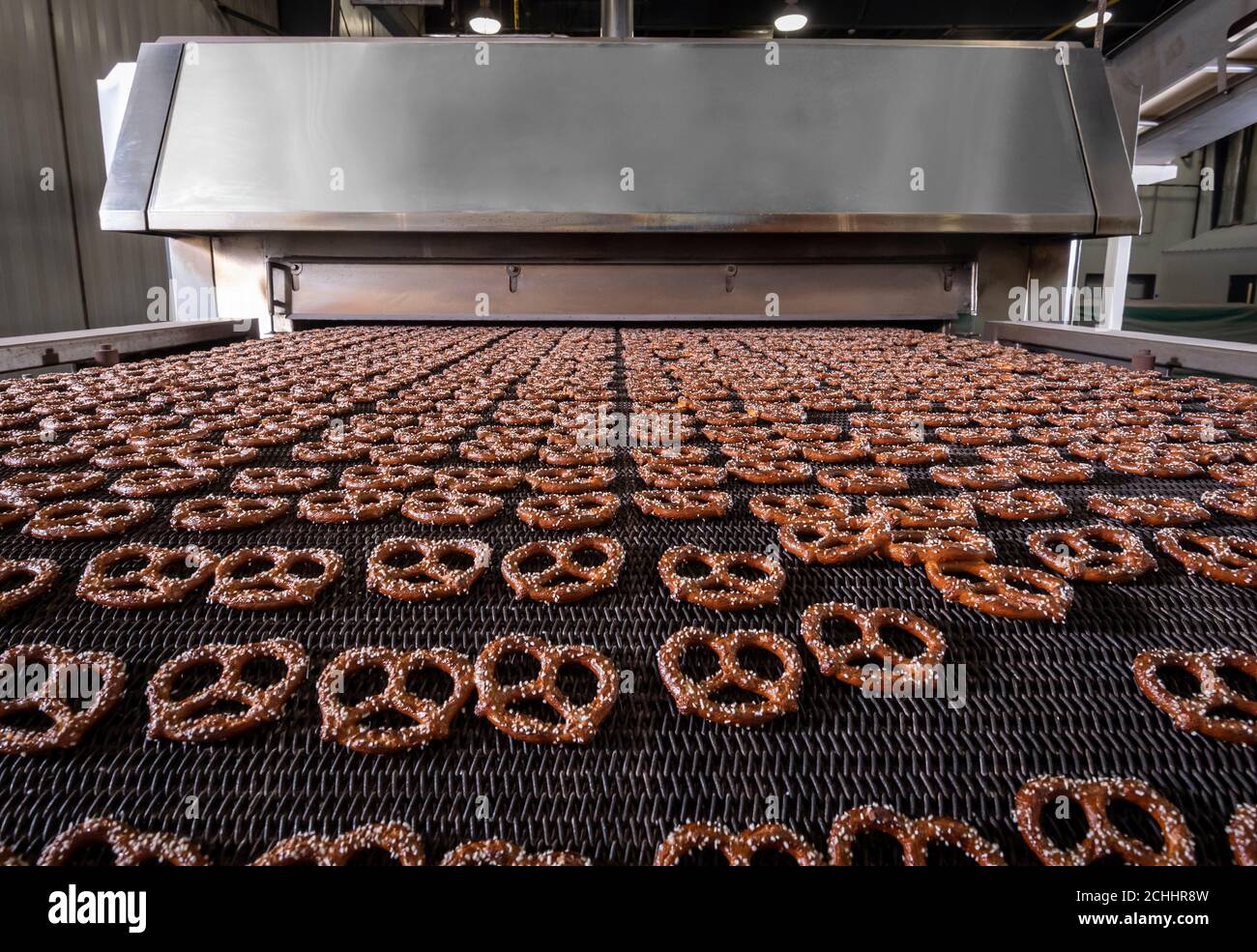 Pretzel factory hi-res stock photography and images - Alamy