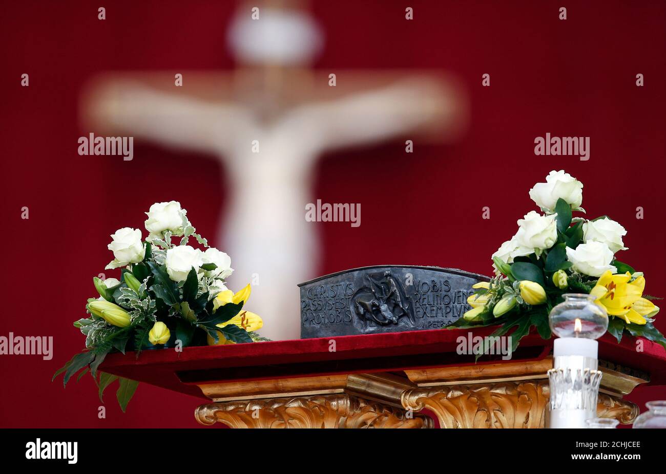 Peter the apostle mass hi-res stock photography and images - Alamy