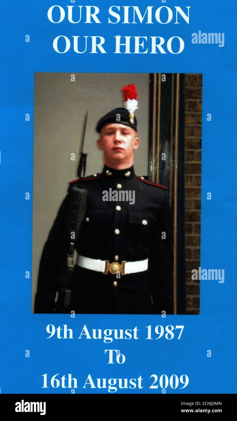 Fusilier simon annis funeral hi-res stock photography and images - Alamy