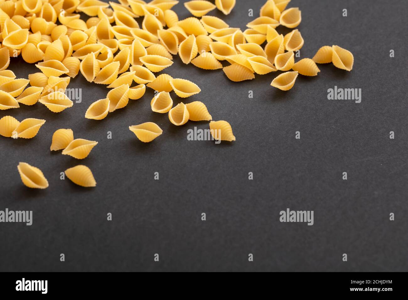 Shell shape hi-res stock photography and images - Alamy