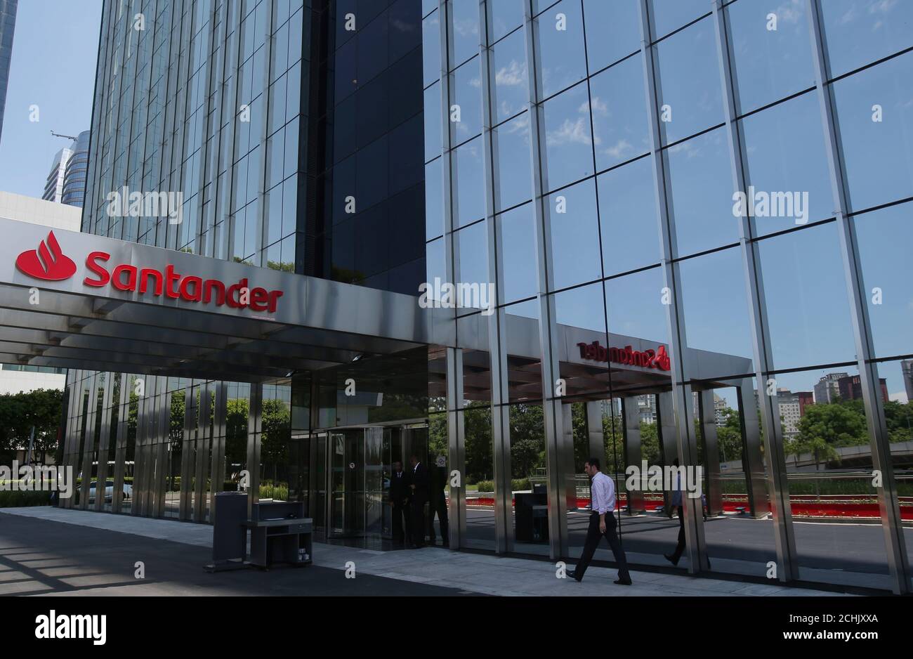 Santander bank office building hi-res stock photography and images - Alamy